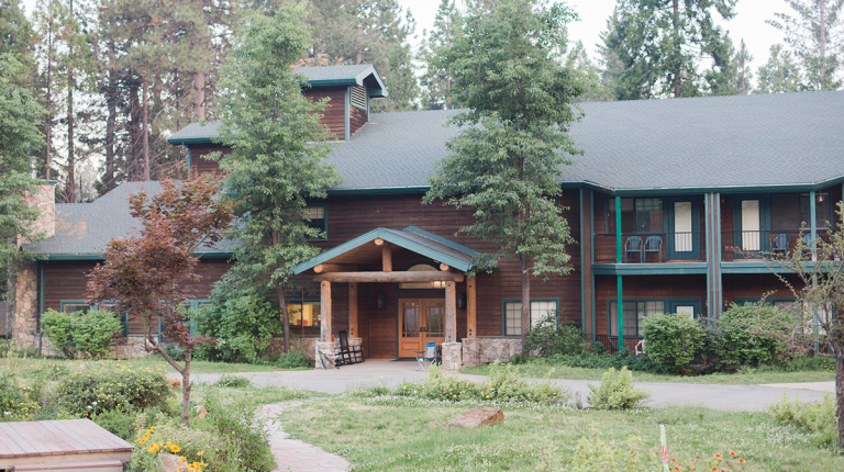 Accommodations & Amenities - Calvin Crest - How may we serve you